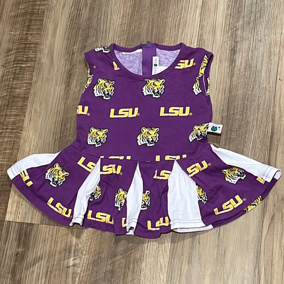 sara lynn togs | Shirts & Tops | Lsu 8m Top | Poshmark